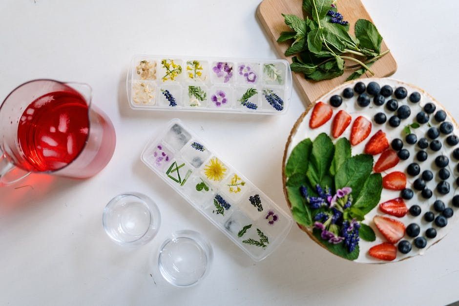 Ice Trays For Freezer: Types, Sizes, and Shapes for Cold Refreshments ...